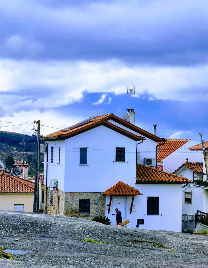 Charme E Paz Na Aldeia De Meruge - Oliveira do Hospital