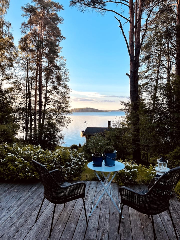 Cozy And Spacious Vacation Home By The Sea - Sauvo