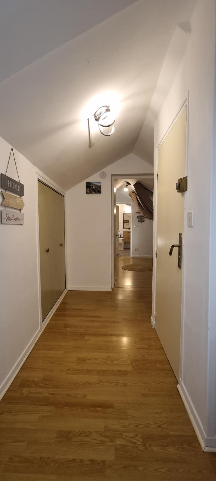 "Emy" Centre-ville T3 Rénové Cocon Cosy Parking ! - Charleville-Mézières