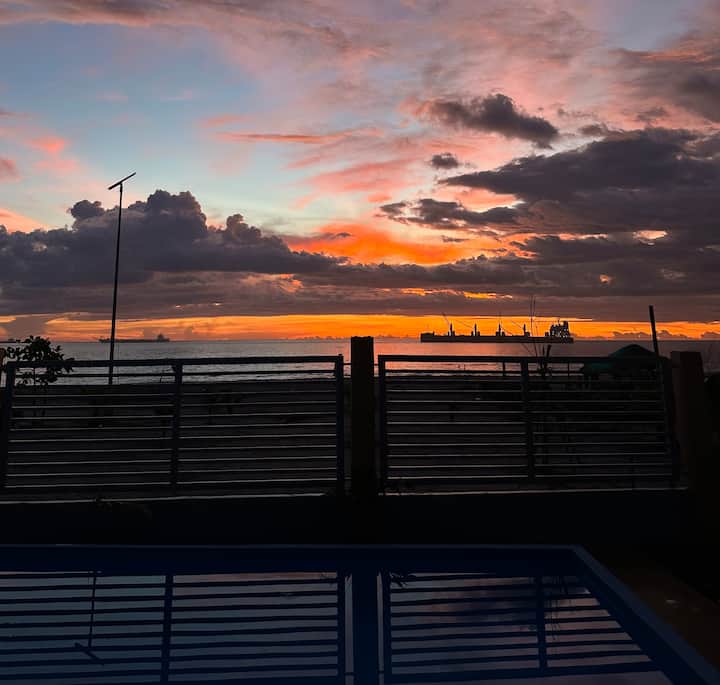 Beachfront Getaway ~ Private Pool & Ocean Views - Cabangan
