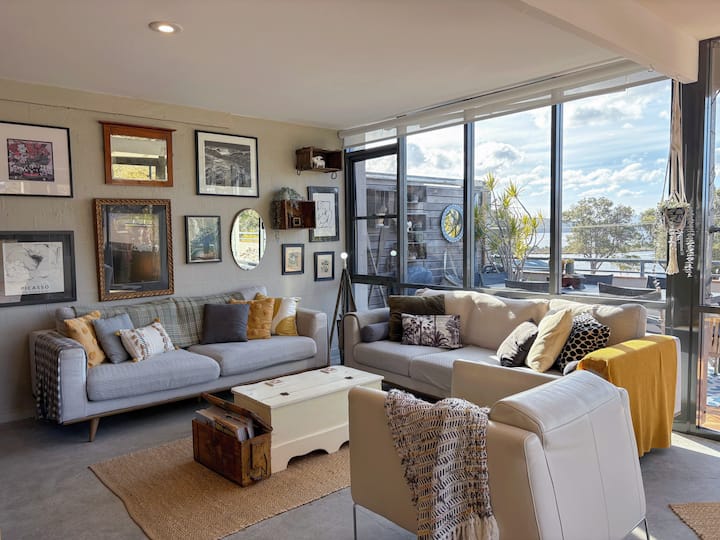 Waterfront Terrace Apartment - Mallacoota