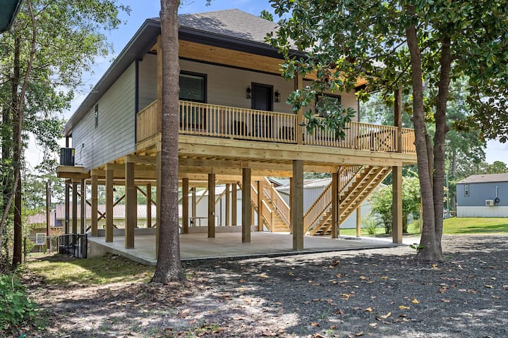 The Magnolia Ridge Retreat - Blue Hole, Zavalla
