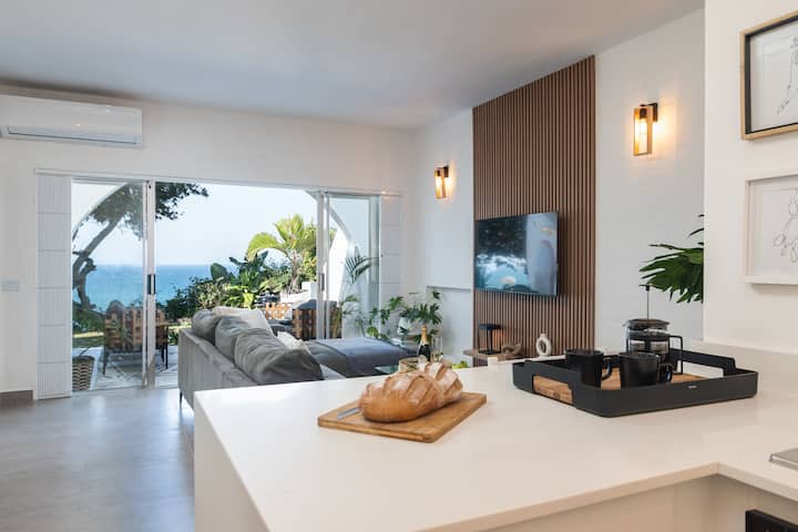 25 Thira Charming 2bdr At Beachfront Apts - Dolphin Coast