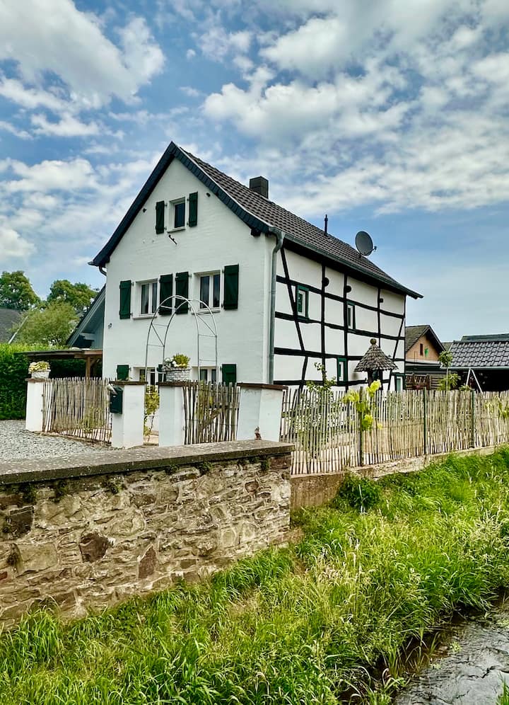 Das Eifelnest - Mit Familienbett Und Grillplatz - Mechernich