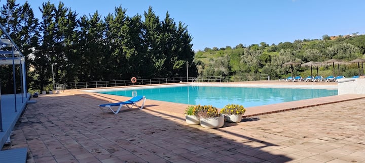 Fab 2br W/pool&tennis Near Town - Lagos