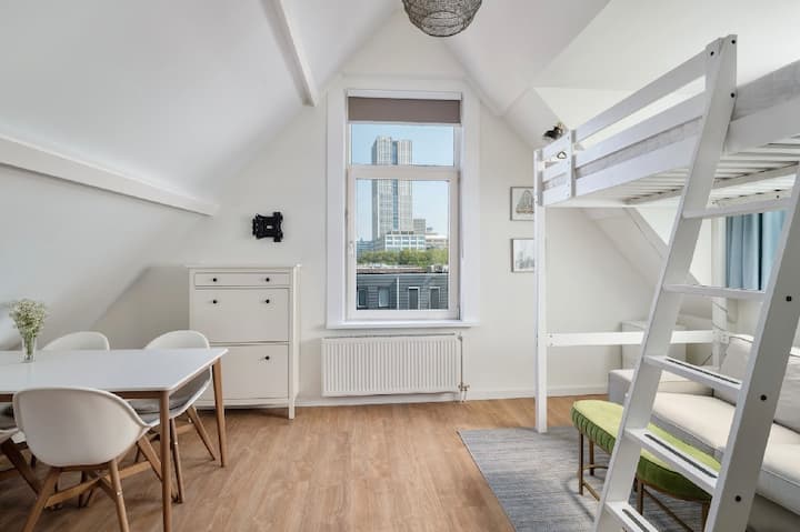 New, Steps From Rotterdamcentral - Schiedam