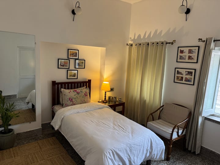 Pushpaavaas Homestay - Single Occupancy Room - Ajmer