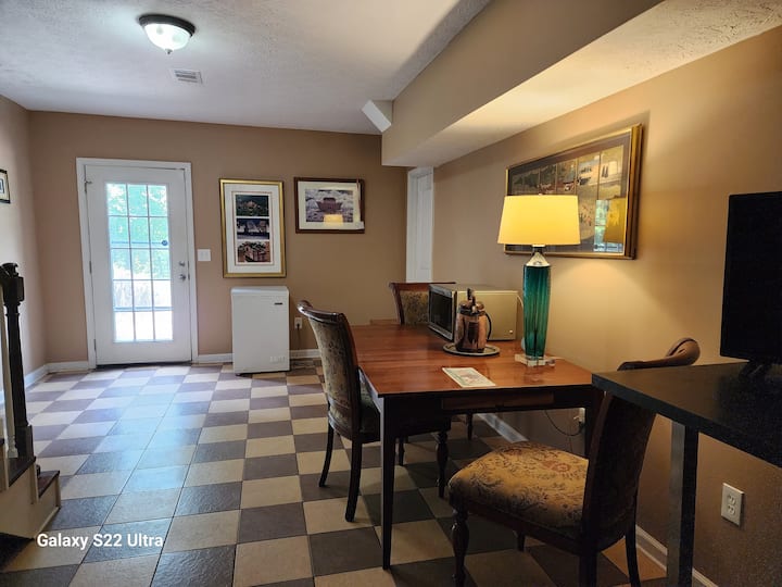 Lakeside Living 4 U! - Griffin, GA