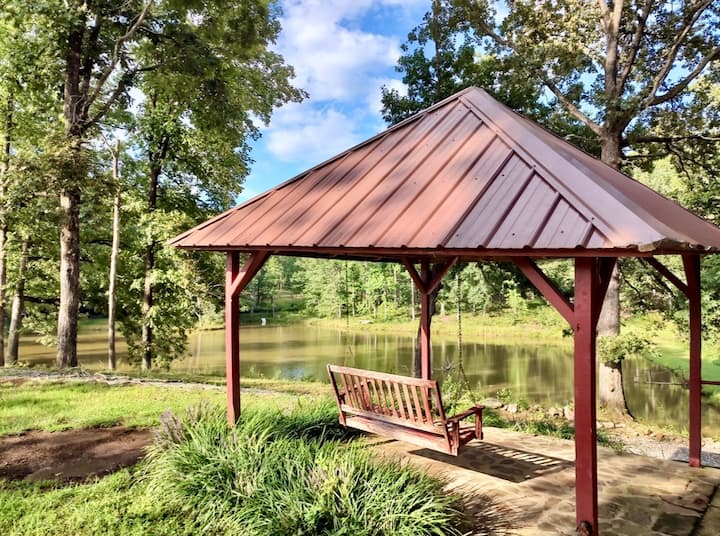 Rockford Ranch Retreat Stocked Pond Dog Friendly! - Clarkesville, GA