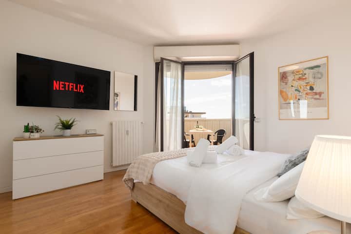 Milano Lux Apartment- Indoor Parking Included - Sesto San Giovanni