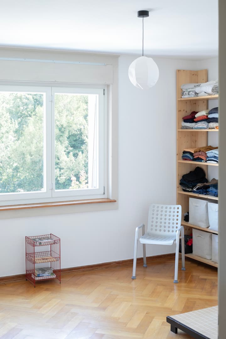 2 1/2 Zi. Wohnung Mit Grünem Balkon Am Stadtpark - Biel