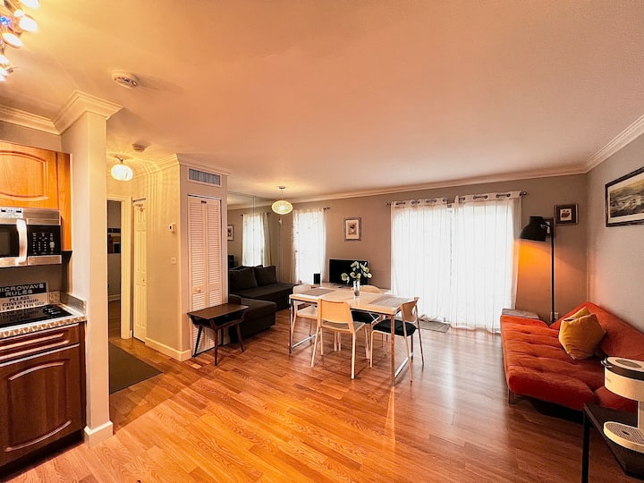 Albert's Sunny Place, Miami (Str-03205) - Sunny Isles Beach, FL