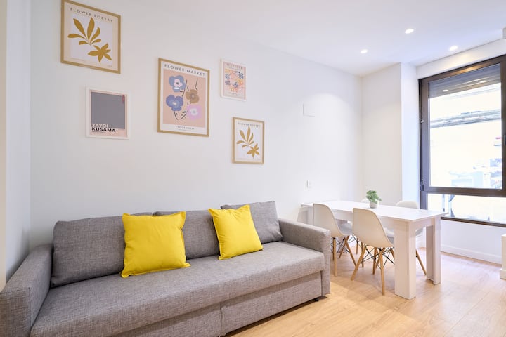 Apartamento Centro Histórico Universidad A5 8px - Salamanca, Spain