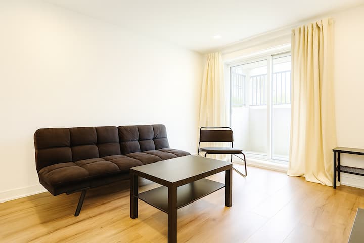 Modern 2br Apt | Free Parking | Walk Score 92 - Montreal