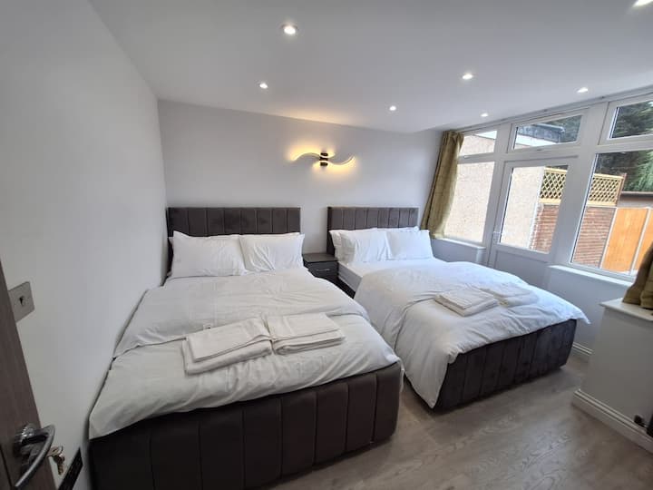 Lux Flat- Sleep 5-2min Walk To Perivale Station - Brentford