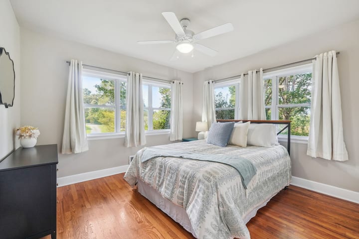 Only 5 Minutes To Downtown! - Gainesville, GA