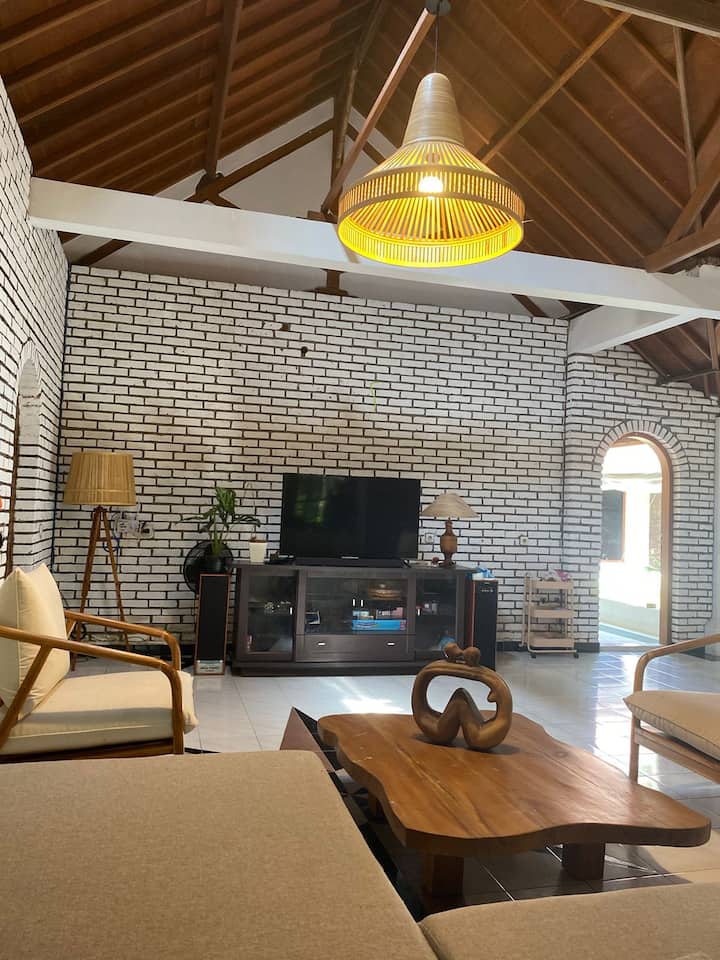 4 Bedroom Villa With Home Office - Sanur