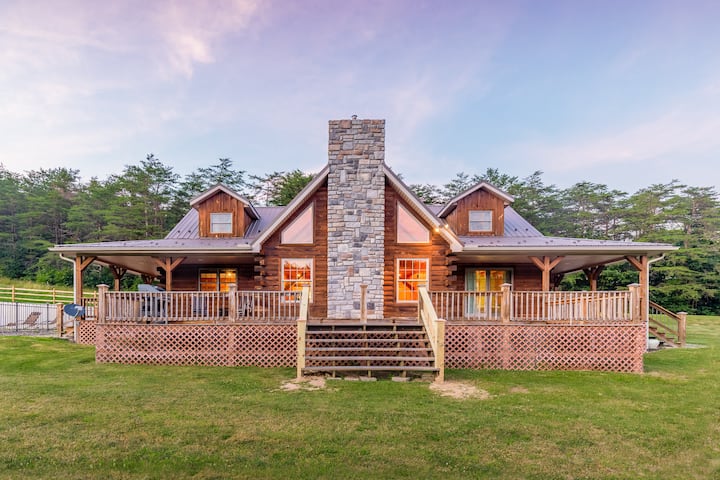 Mountain View Cabin W/ Pool, Hot Tub, Game Barn - Big Spring State Park, Blain