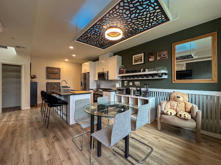 Casa De Café - Cozy & Central - Los Angeles, CA