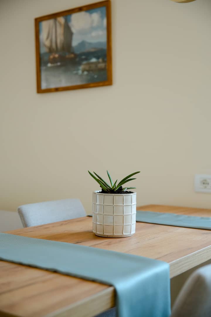 Abeona Apartment
An Urban Oasis In Shkoder - Shkodër