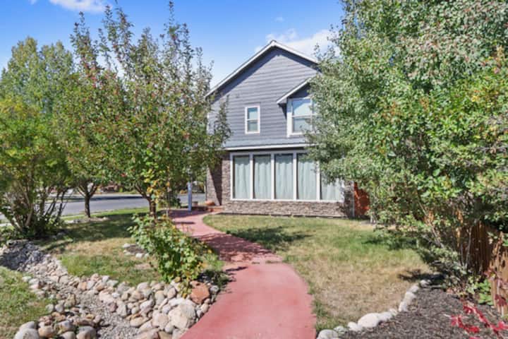 Cozy Corner - Home In Gunnison - Gunnison, CO