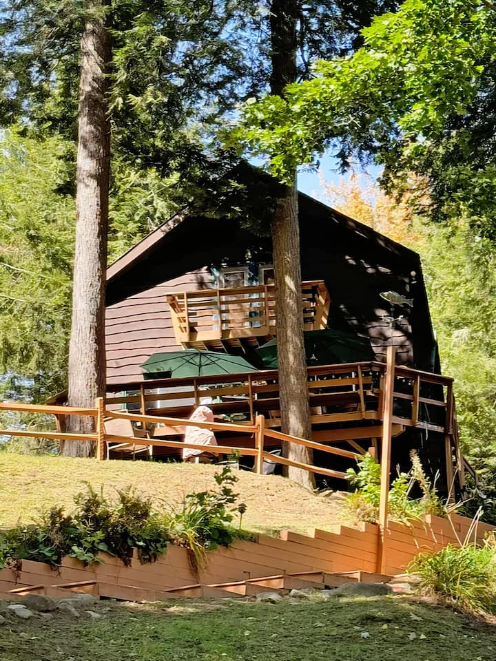 Lake House On The Great Sacandaga At Kunkel Point - Gloversville, NY