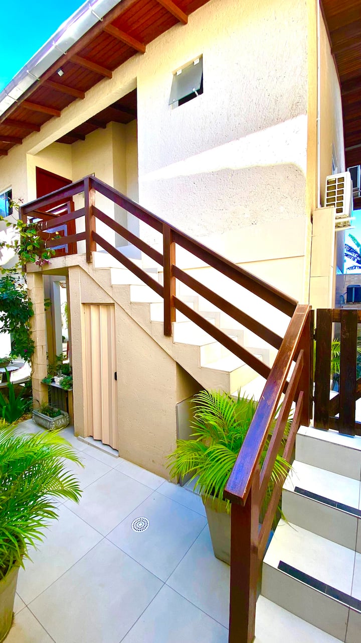 Casa Aluguel Diária Campeche
300 Metros Da Praia - Brasil