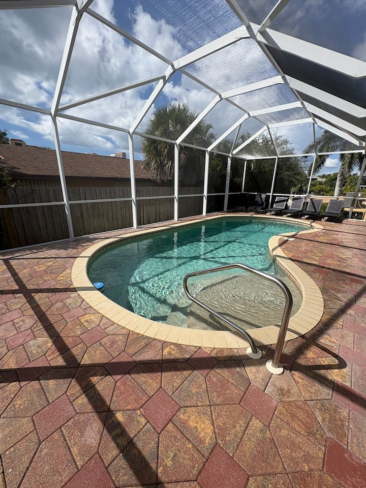 Beach Bliss
Exquisite Home & Attention To Detail! - Marco Island, FL