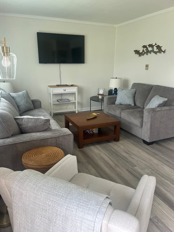 Enjoy Fall At The Beach-hottub-bar-firepit-sunsets - New Jersey