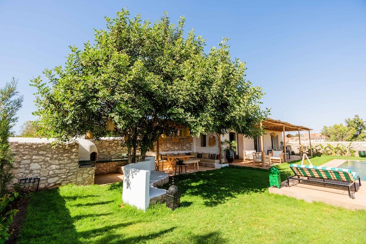 Cozy Villa Avec Pool Zellij & Garden View - Morocco