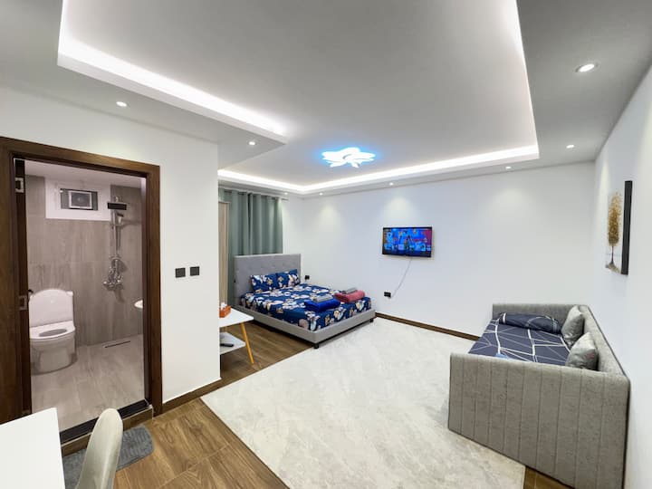 Private Room Near Airport (Hotel-style) - Abu Dhabi