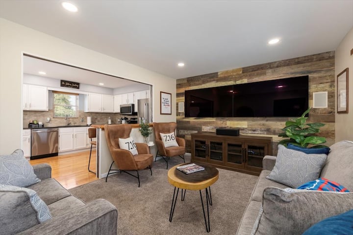 The Stadium Sanctuary- Next To Highmark Stadium! - 함부르크