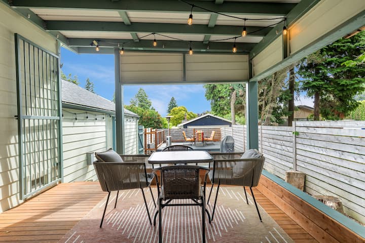 Family House W/bbq & Patio - Seattle, WA