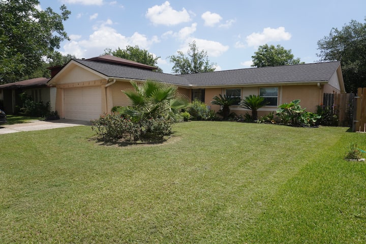 Cozy, Modern House In Houston - Willowbrook - Houston