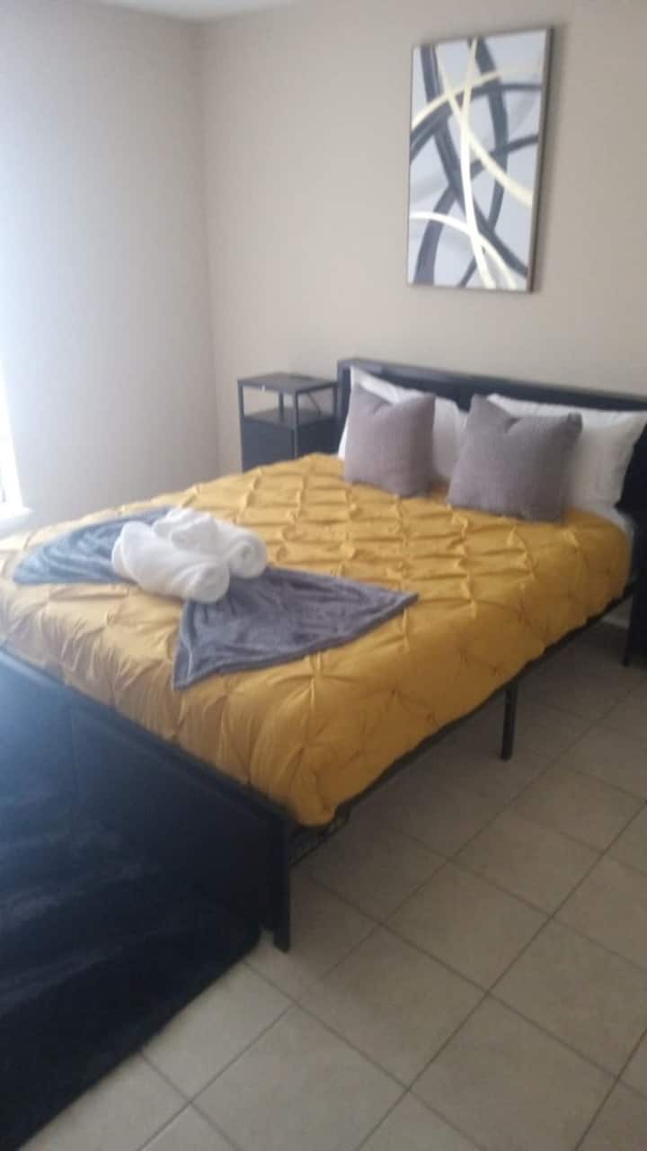 Modern 1br Near Nasa | Medical District - Pasadena, TX