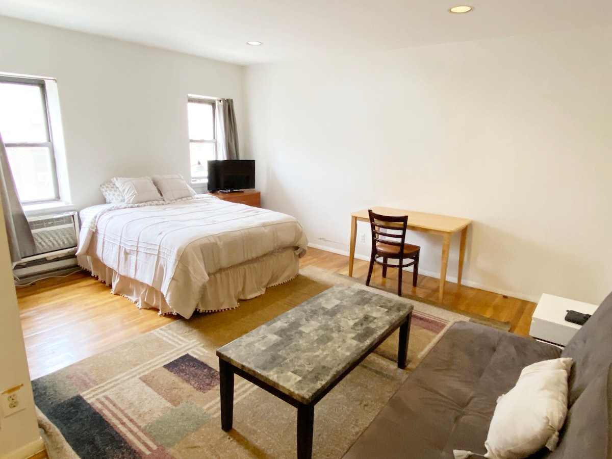 Cozy Studio near United Nation - Apartments for Rent in New York, New ...