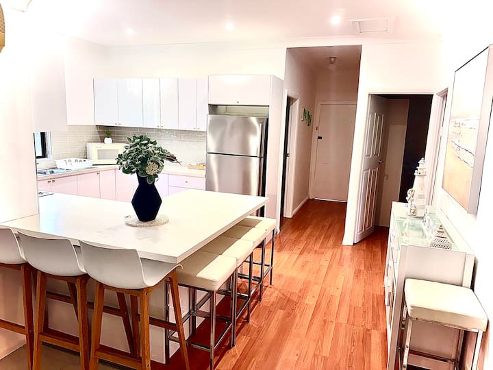 Shoal Bay Beach House | Walk To Water Relax Unwind - Nelson Bay