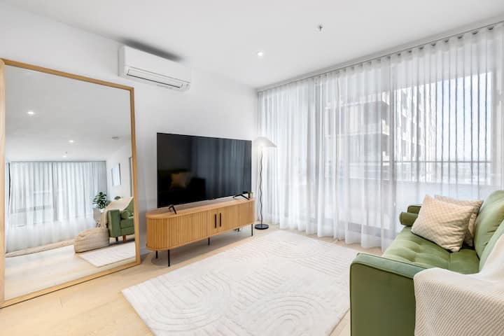 In The Heart Of Moonee Ponds - Kensington