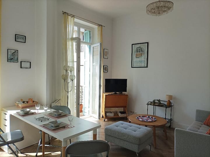 Charmant T3 Au Port - Arrivée Autonome 24h/24 - Niza