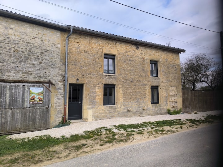 Maison De Campagne, Calme Et Nature - Ardennes