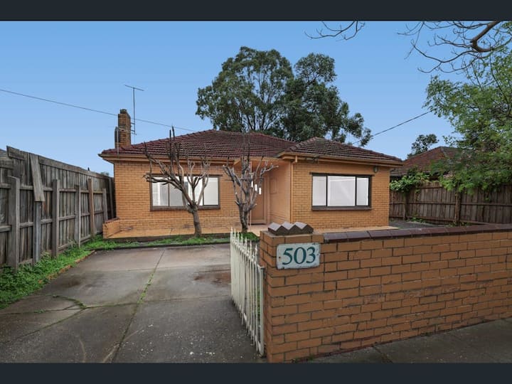 Cosy House In Bentleigh - Mordialloc