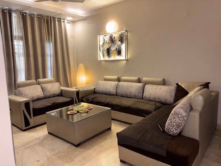 Jbv Homes A Very Friendly And Peaceful Place - Faridabad