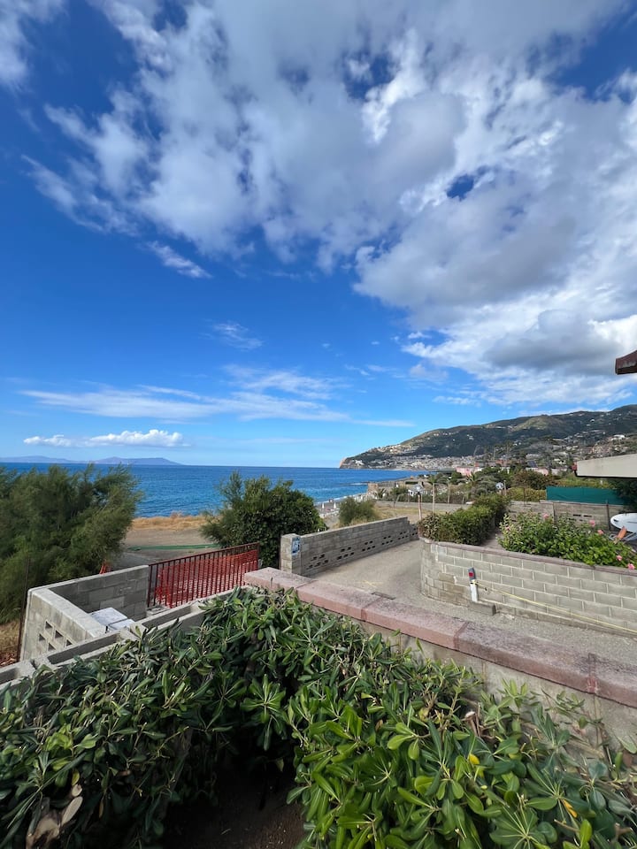Panoramic Apartment In Gliaca Di Piraino - Gioiosa Marea