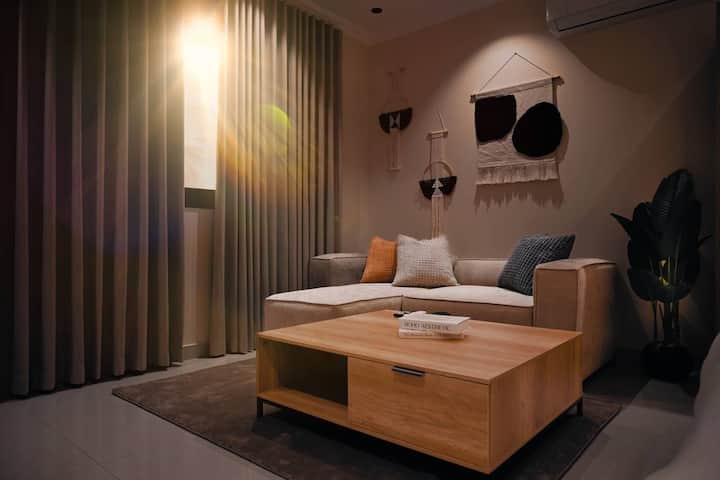 1br | Cozy Living Area & Self Check-in - Jeddah