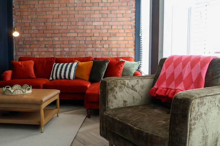 Stylish 2 Bedroom Apartment In Centre Of Cardigan. - Aberporth
