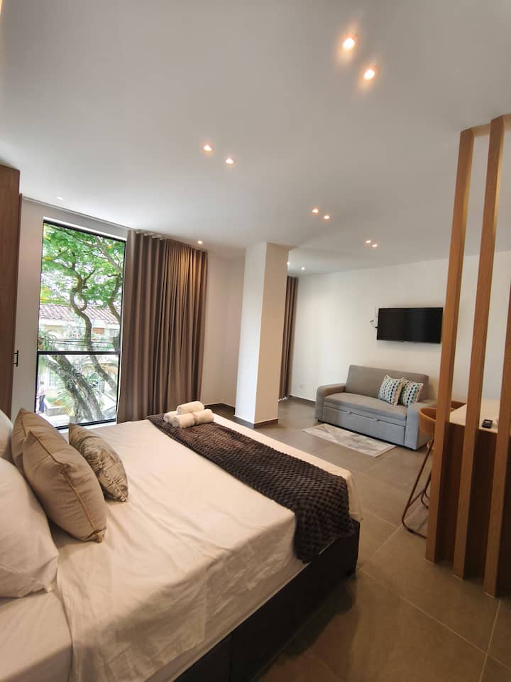 Nove65 | Apto Moderno Y Confortable-wi-fi +A/c - Cali