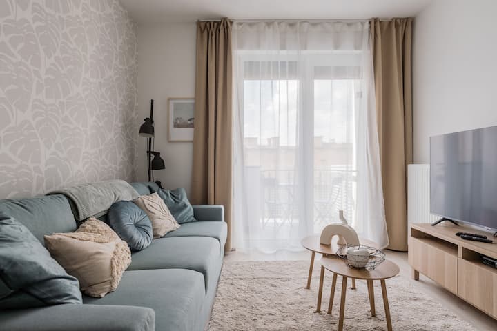 Stylish Stay Above The City Buzz - Budapest