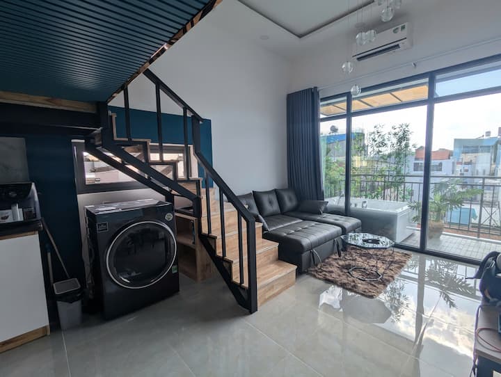 D3 Loft Penthouse + Outdoor Hot Tub - ホーチミン