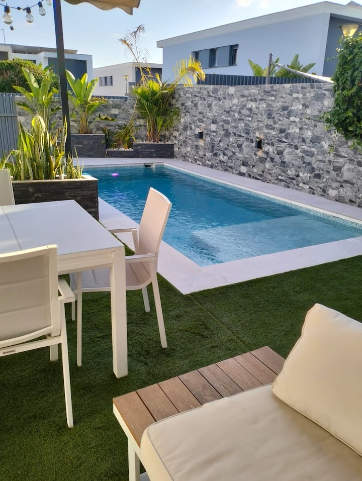 Chalet Con Piscina Climatizada - Bétera