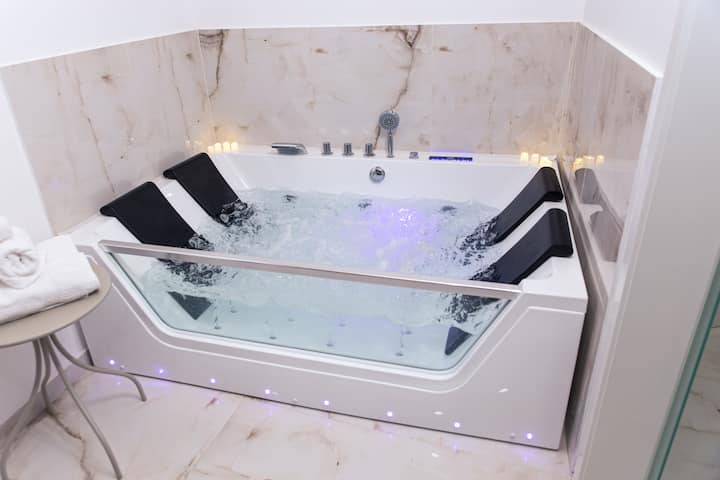 3 Rooms - Perla Loft Privato Centro Idromassaggio - Catania